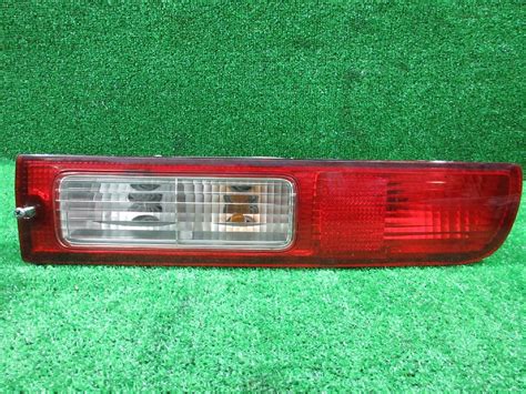 Yahoo オークション ダイハツ ハイゼット S321v 右 テールライト テ