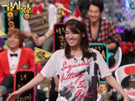 ฮโยยอน Hyo Yeon แห่ง โซนยอชิแด เผยประสบการณ์แอบรักคนบันเทิงชาย