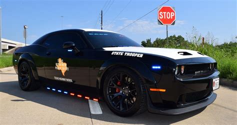 Texas State Troopers 1080 Hp Challenger Srt Hellcat Makes Lawbreakers Shiver Flipboard