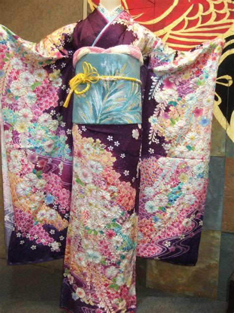 辻が花模様の振袖 きものくらち
