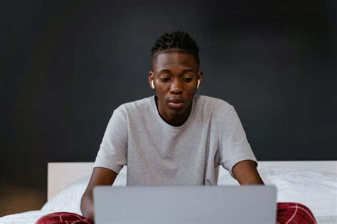 The 20 Fastest Ways You Ruin A Job Interview
