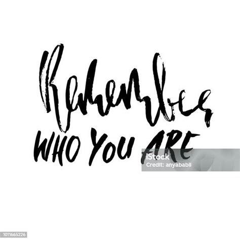 당신이 누군지 기억 핸드 드라이 브러쉬 레터링 그려 잉크 그림입니다 현대 달 필 구입니다 벡터 일러스트입니다 건조한에 대한 스톡 벡터 아트 및 기타 이미지 Istock