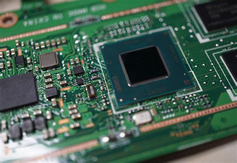 Broadcom Tomahawk 5 For Data Center Networking Microchip Usa