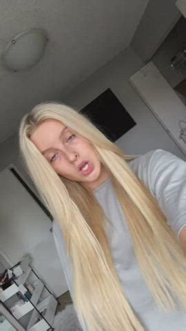 Calvin Klein Scrolller