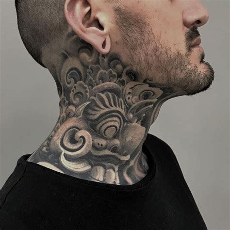 Фото тату на шее у мужчин Новыйl Красивые тату на шее ТОП 7 лучших татуировок сзади на боку