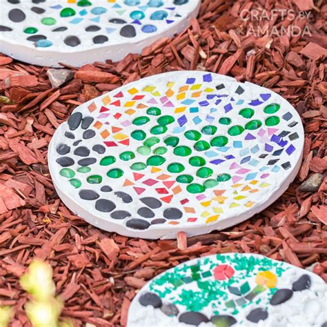 Diy Garden Stepping Stones Crafts By Amanda Garden Crafts