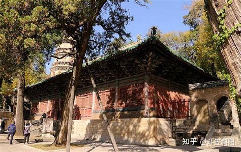 济南长清县灵岩寺千佛殿罗汉塑像 知乎