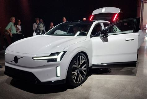 “전기차 괜히 샀다” 고통·고생·고민…‘3고 치료 볼보 Es90 이 E 보다 좋다는데 [카슐랭] 매일경제