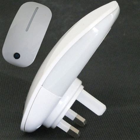 X AUTOMATIC PLUG IN NIGHT LIGHT W LED LIGHTS IDEAL HALLWAY PASSAGE BEDROOM EBay