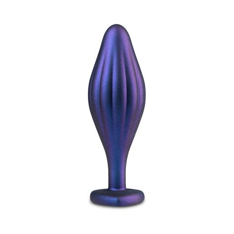 Anal Adv Matrix Wavy Bling Plug Sapphire