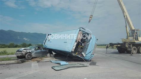 Автобус и кола се удариха край Враца има ранени деца ВИДЕО СНИМКИ Nova