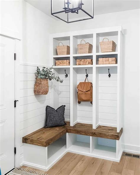 Simple Coastal Entryway Storage Ideas With Benches 49 Off