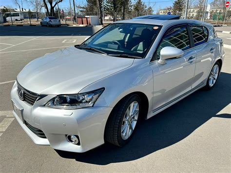 Купить б у Lexus Ct I 200h 1 8hyb Cvt 99 л с гибрид вариатор в Свободном серебристый Лексус