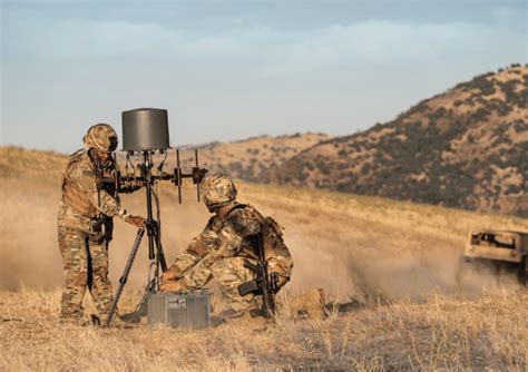 Spx Commtech Launches Latest Transportable Tactical Comint 953 Rf Receiver