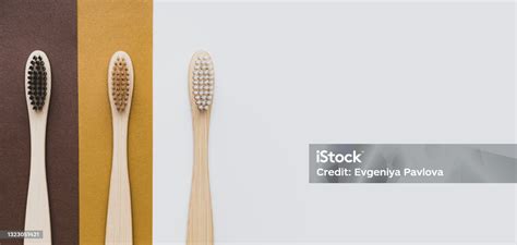 친환경 대나무 칫솔 세트 유기농 욕실 미용 제품 제로 폐기물 및 플라스틱 무료 개념 환경 동향 지속 가능한 라이프 스타일 0명에 대한 스톡 사진 및 기타 이미지 Istock