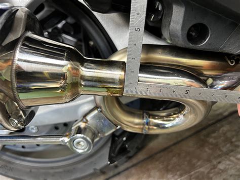 Pcx 23 忠さんが陣頭指揮をとってマフラーを開発していく実際のストーリー