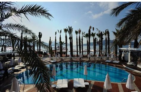 Hays Travel Downpatrick Added A Hays Travel Downpatrick