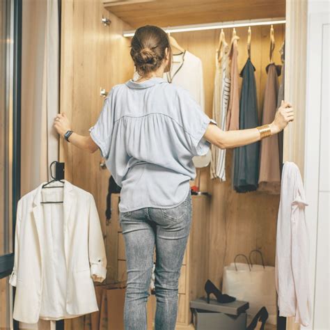 The Ultimate Minimalist Wardrobe Essentials Checklist M·style Alley