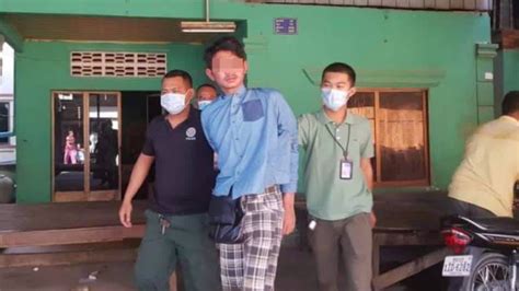 អុកឡុក ក្រុមគ្រួសារហើយ ថែមទាំងគំរាម កាប់ អ្នក ជិតខាង ទៀត ចុង ក្រោយ ជាប់ខ្នោះ Tnaot