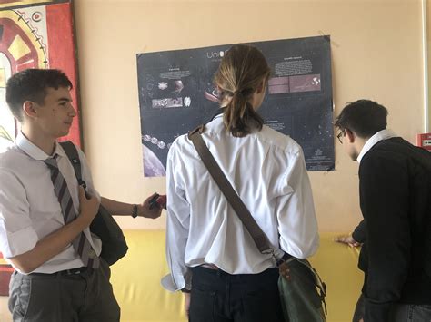 Математическа гимназия Д р Петър Берон гр Варна Сайт на Математическа гимназия Доктор