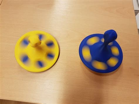 Spinning Top Pseudo Dual Color By Dziobu Download Free Stl Model