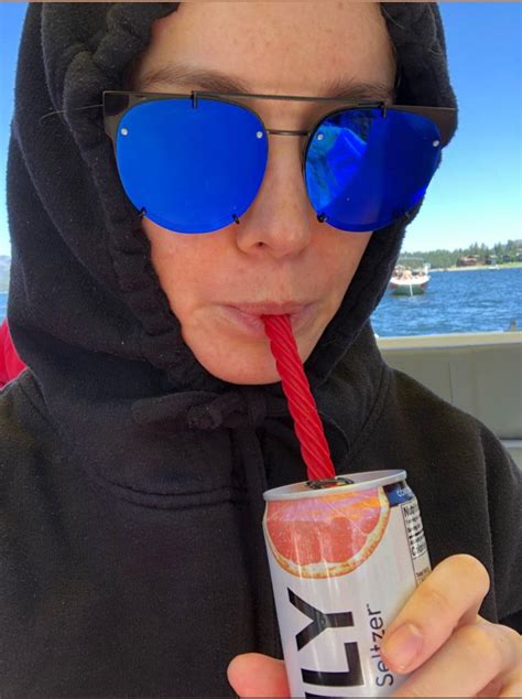 Cute Brie Larson Instagram Selfie Ham Ham Stan Celeblr