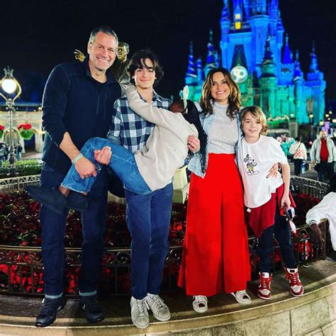 Famille Mariska Hargitay Svu Books Ariel Winter For Season 21