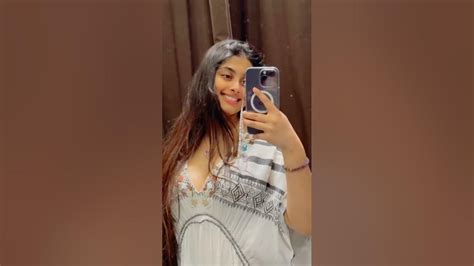 ඔය රූපේ මා වශී කලා 🌹😜 ️ බලාගෙන ඔයත් වශී වෙයි 😜😉චැනල් එකත් Subscribe කරන් යමු සුදෝ 😊 Youtube