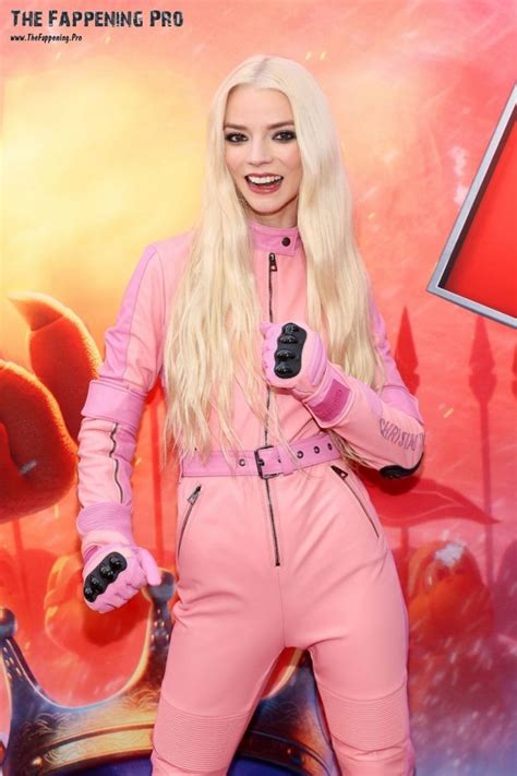 Anya Taylor Joy Sexy In Pink 23 Photos The Fappening