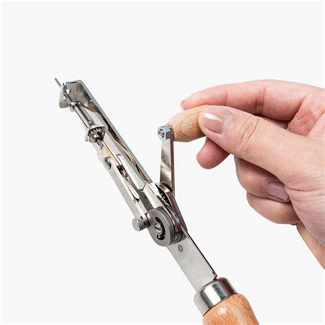 Hand Tufting Tools For Fun Easy To Use Tuftingpal