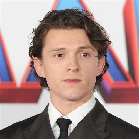 Tom Holland Praises Elizabeth Olsen For Her ‘amazing Advice