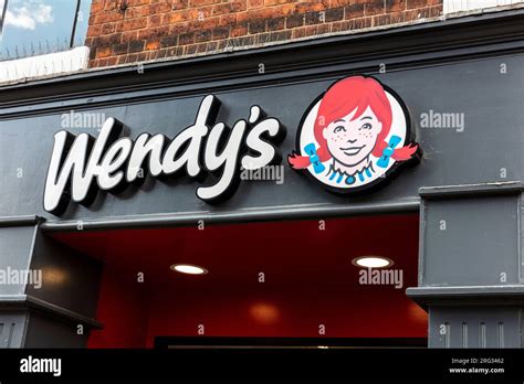 Wendys In Lincoln City Lincolnshire Uk England Fast Food Wendys Burgers Wendys Fast Food