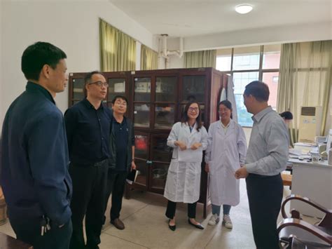 雷存喜副校长一行来我院检查实验室安全工作 湖南城市学院材料与化学工程学院