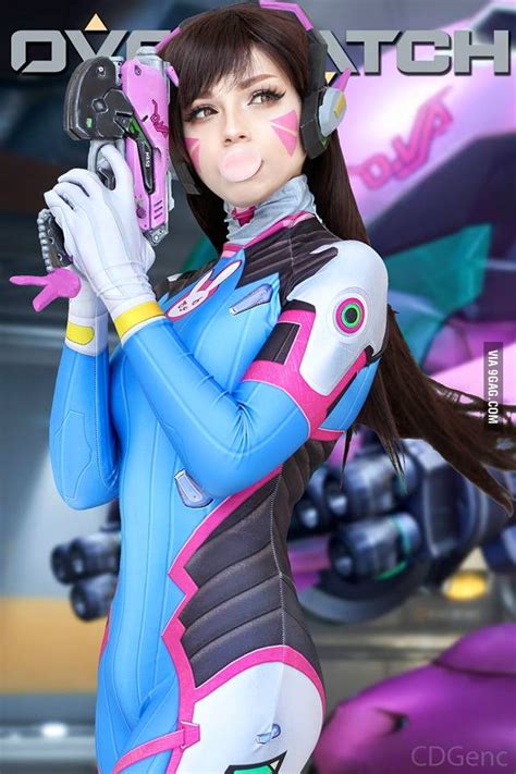 D Va Cosplay Gag