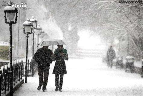 عکس دختر در برف از پشت برای پروفایل 2021 زمستانی دخترونه مجله شبونه