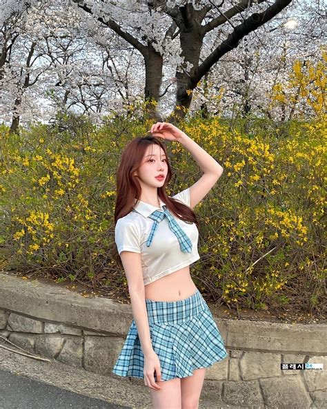 소율이 스쿨룩 벚꽃 놀이