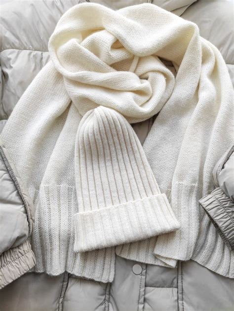 Комплект шапка и шарф Бутики женской одежды Шапка Зимние шарфы