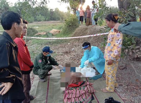 ស្ត្រីចំណាស់ម្នាក់សង្ស័យស្រវឹងស្រាដើររអិលជើងលង់ទឹកបៀស្លាប់ សារព័ត៌មាន នគរវត្ត