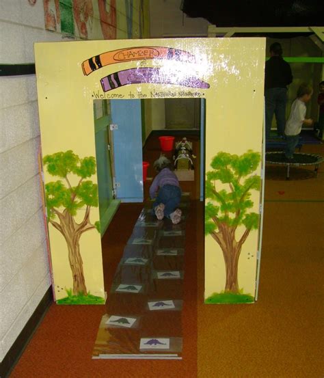 Creeping Develops Balance Depth Perception Eye Hand Coordination Bilateral Coordination And