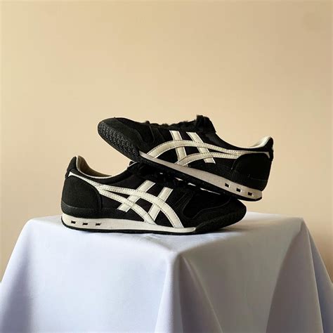 Japan Asics Onitsuka Tiger Black White Classic Suede Shoes Sneakers