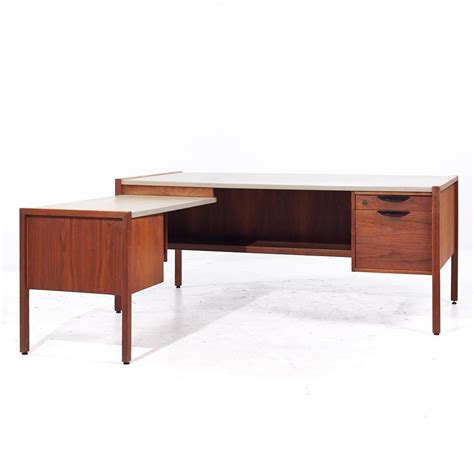 Jens Risom Mid Century Walnut And Leather Top Corner Desk For Sale At