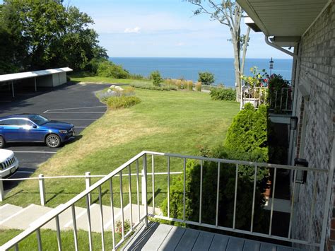 3622 Lakeshore Dr Unit G8 Saint Joseph Mi 49085 Condo For Rent In