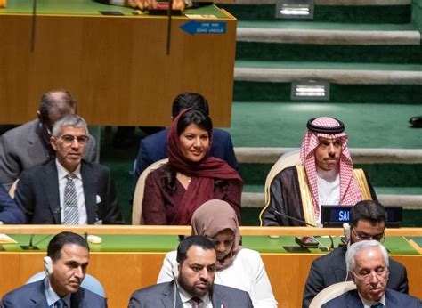 جريدة الرياض وزير الخارجية يرأس وفد المملكة في الجلسة الافتتاحية
