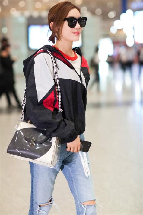 運動少女 袁姍姍雜誌大片曝光時髦高級呈現女性力量 壹讀