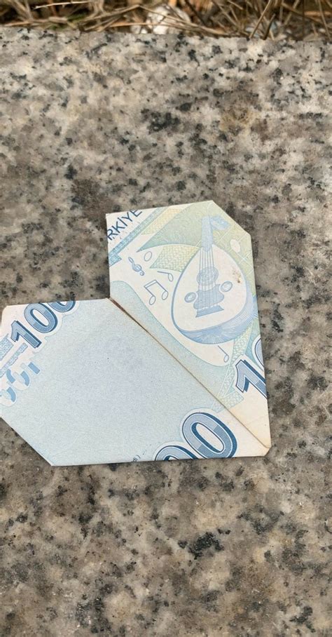 Salih Adlı Kullanıcının Hızlı Kaydedilenler Panosundaki Pin Yatıya Kalma Vesikalık