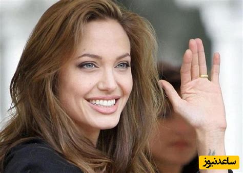 عکسدرخشش بی‌نظیر آنجلینا جولی در 25 سالگی تولد یک ستاره در گلدن گلوب