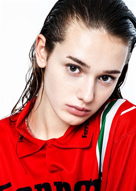 Cécile Select Paris Select Model Management