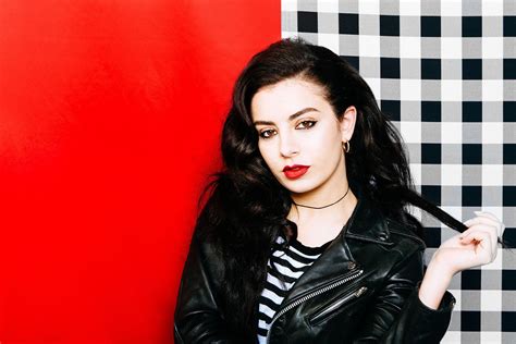 Xcx Pop Singer Babe Electro House Electronica Indie Synth