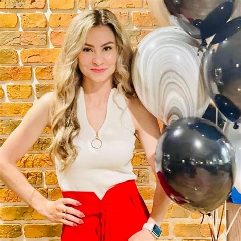 Катерина Коваленко Kateryna Kovalenko • Threads Say More