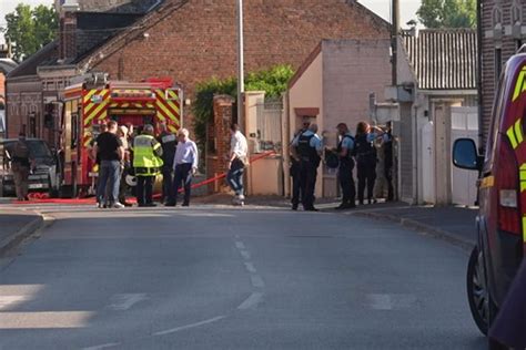 Un Homme Soupçonné Davoir Tué Son Fils Et Incendié Sa Maison